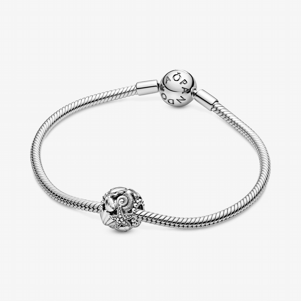 Charm Pandora Estrella de Mar, Concha y Corazones. - Castejón Joyeros